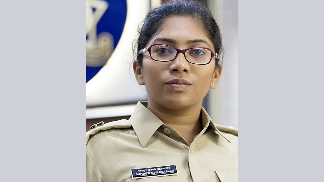 फलटण डॉक्टर आत्महत्या प्रकरण: तपासासाठी तेजस्वी सातपुते यांच्या ...